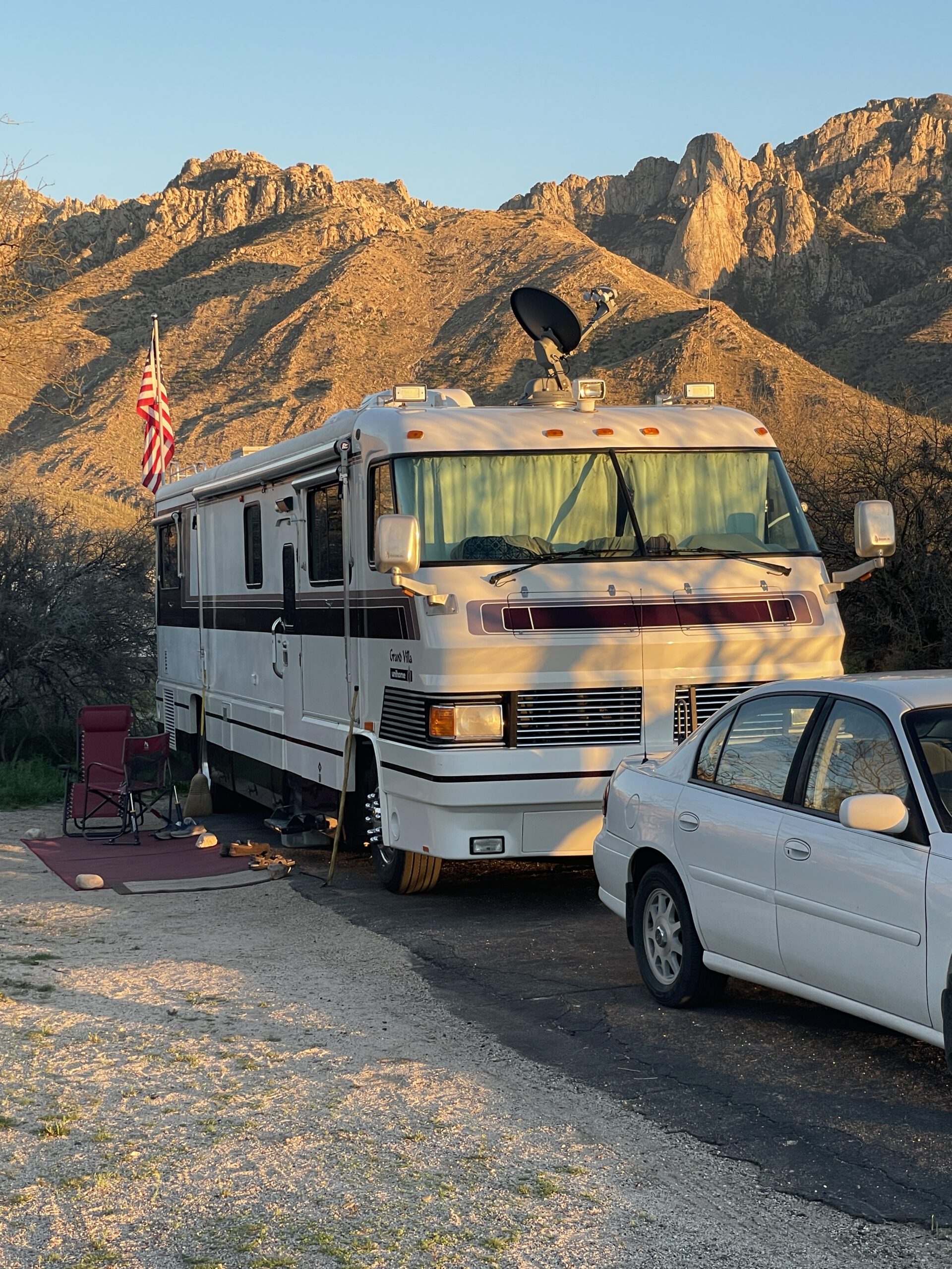 Winter in Arizona BUT Winnie is Warm – CrossCountry Bob